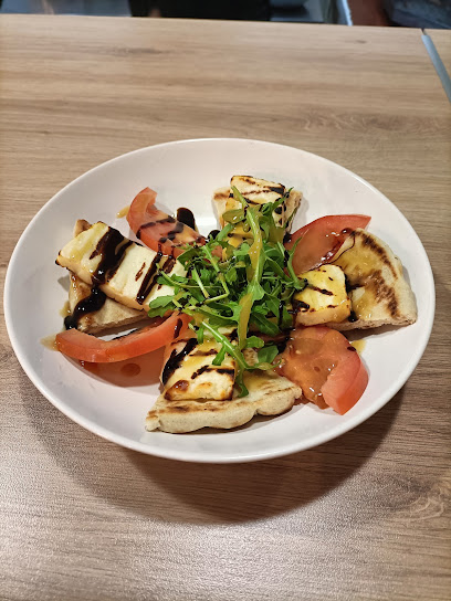 Mikines Original Greek Grill Restaurant | Nożownicza 14, 50-119 Wrocław ...